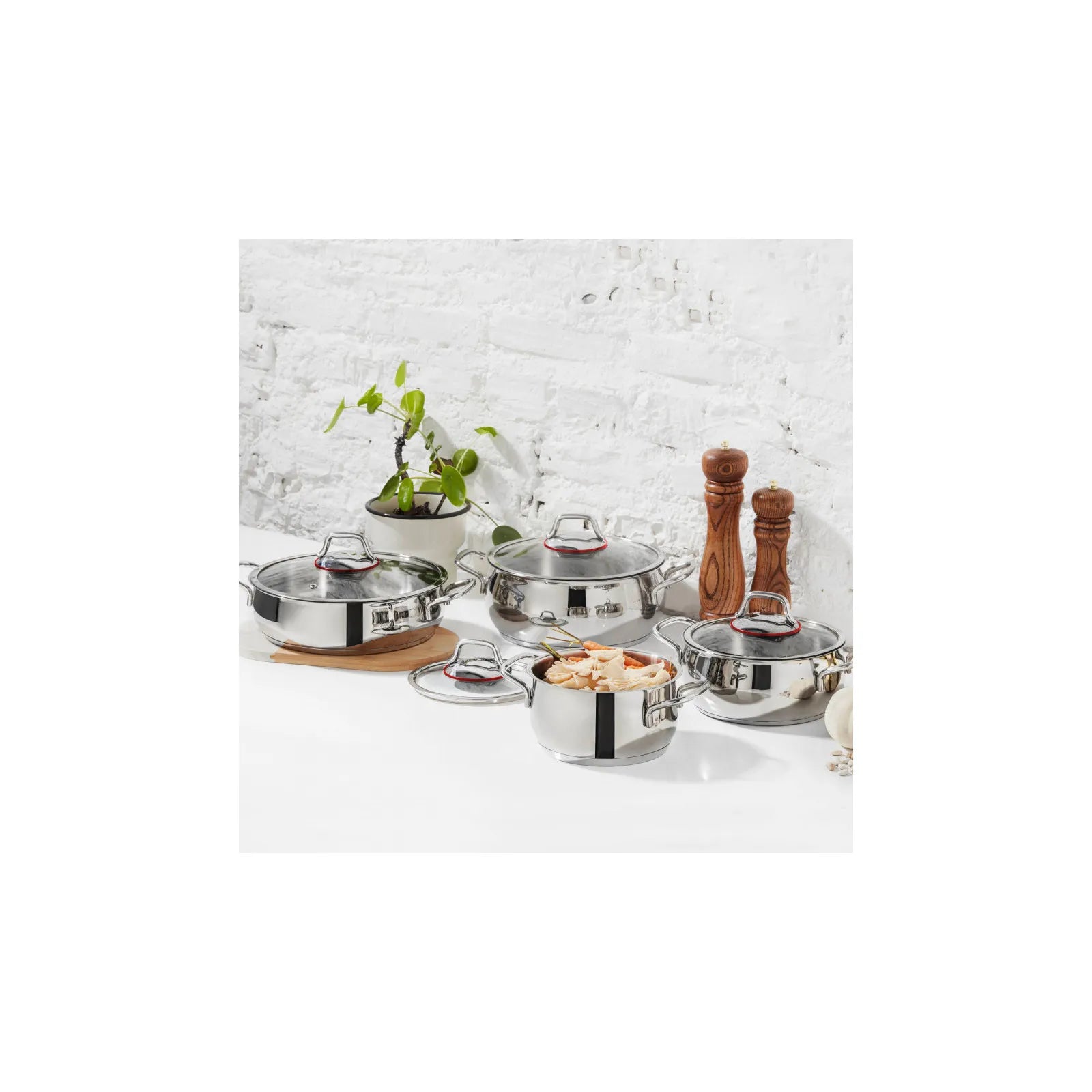 Karaca Sarıyer 8 Piece Steel Pot Set