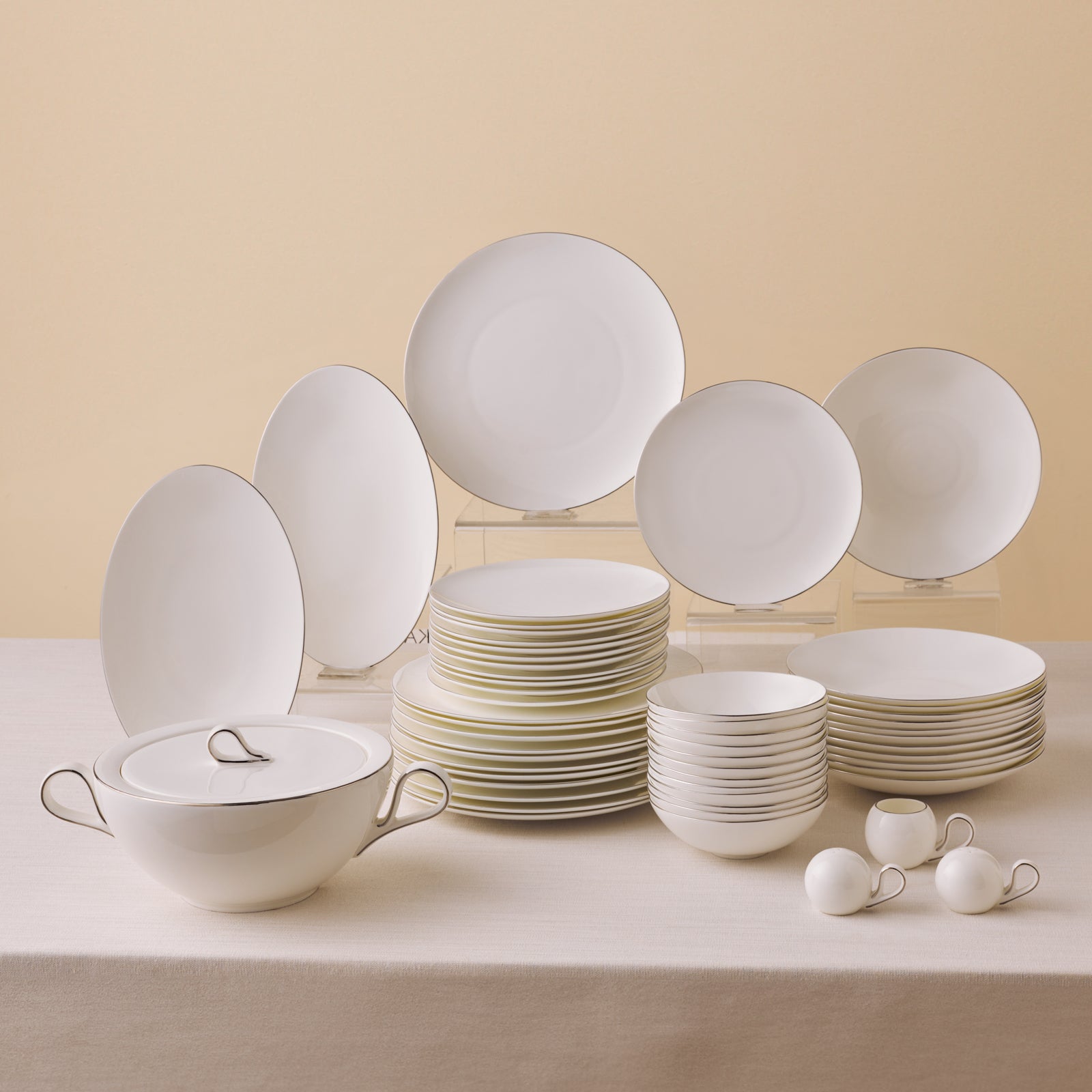 Karaca Fine Pearl Extra Chanak 55-Piece Dinner Set for 12 People Plati